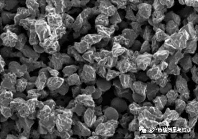 a ）Depuy公司的Gription涂层（采用圆钛珠打底，表面烧结不规则钛颗粒）